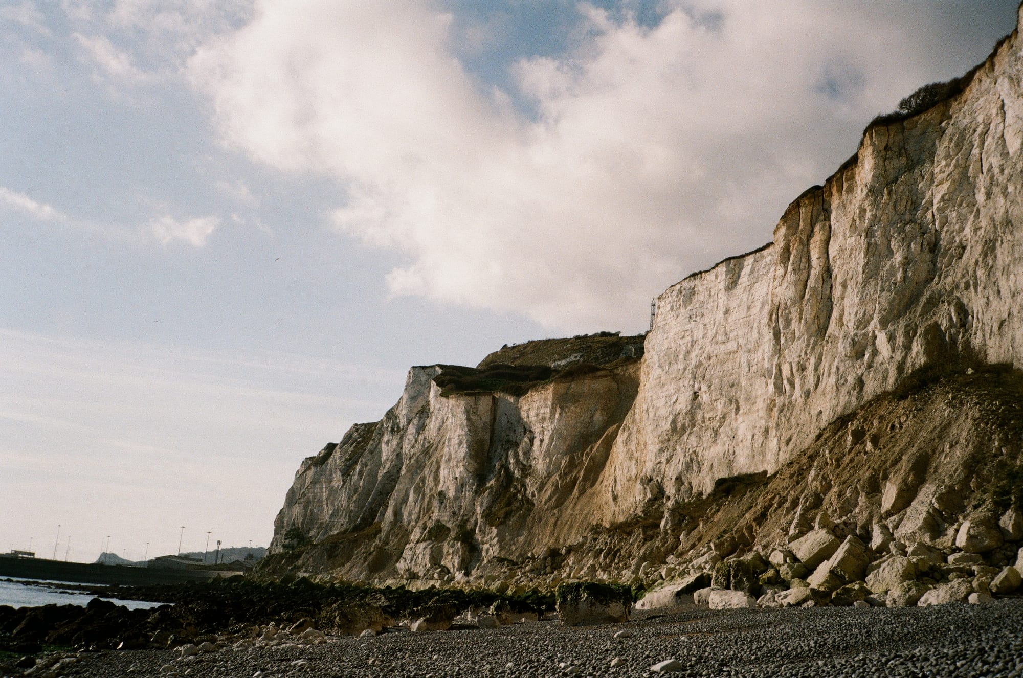 how to take a day trip to the White Cliffs of Dover from London without ...